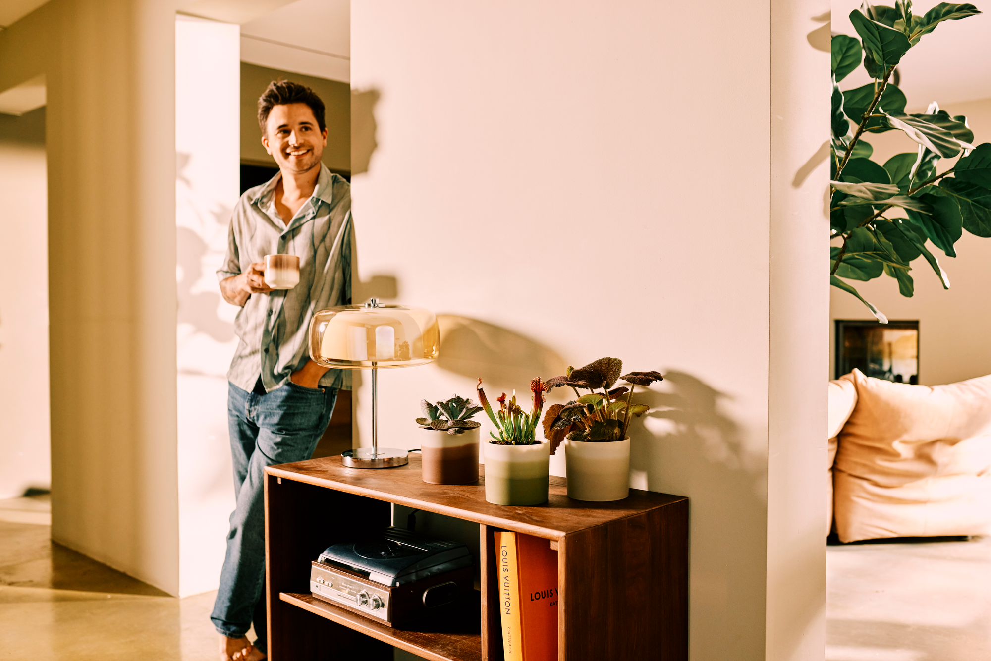 colour gradient round 14cm sandstone beige - elho® - Give room to nature