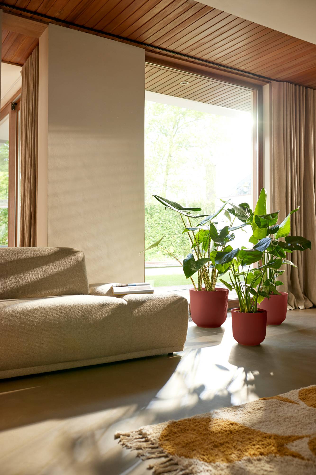 jazz round 30cm tuscan red - elho® - Give room to nature