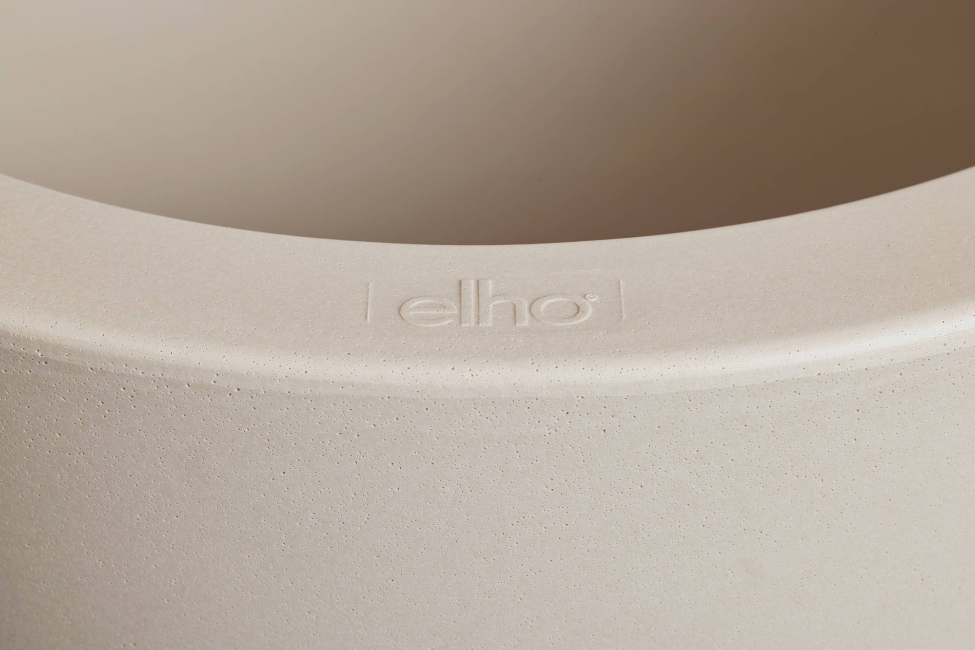 pure cilinder wheels 40 balanced beige - elho® - Give room to nature